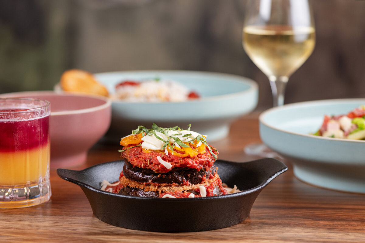 Restaurant in Oakhurst, CA | Hemlock Restaurant & Bar at The Inelle Hotel